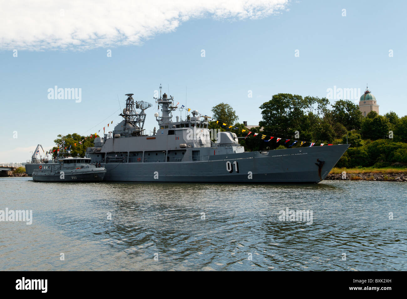 Minelayer hi-res stock photography and images - Alamy