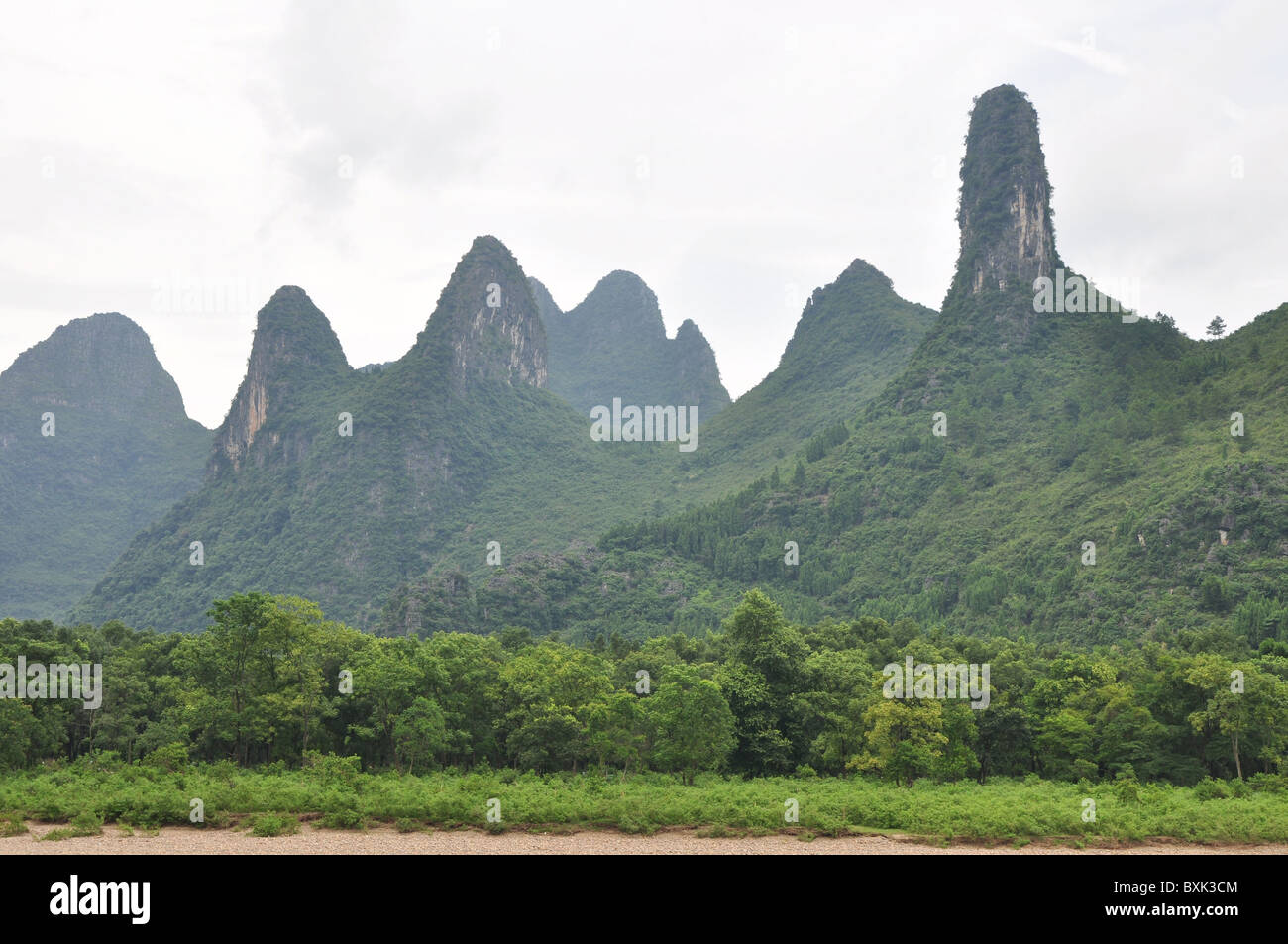 Li River, Limestone Peaks, Guilin area, Southern China Stock Photo - Alamy