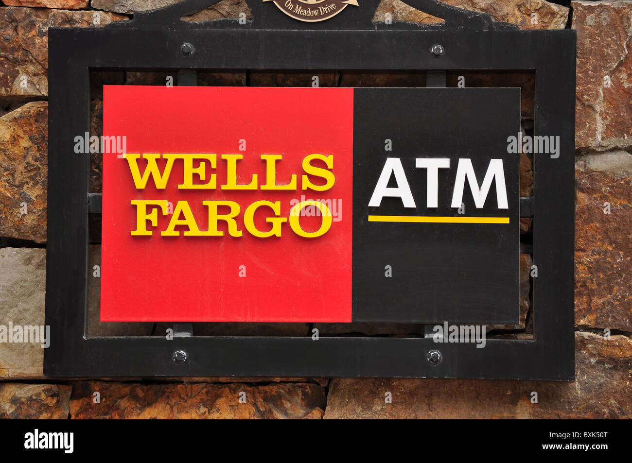Wells Fargo Logo Stock Photos & Wells Fargo Logo Stock Images - Alamy