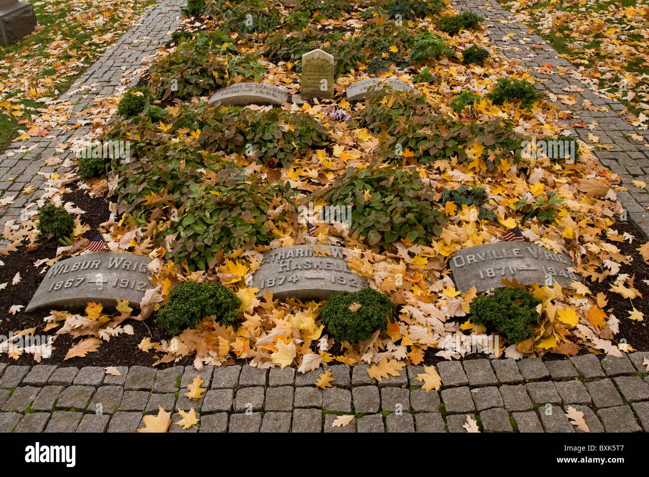 Orville and wilbur wright grave High Resolution Stock Photography and ...