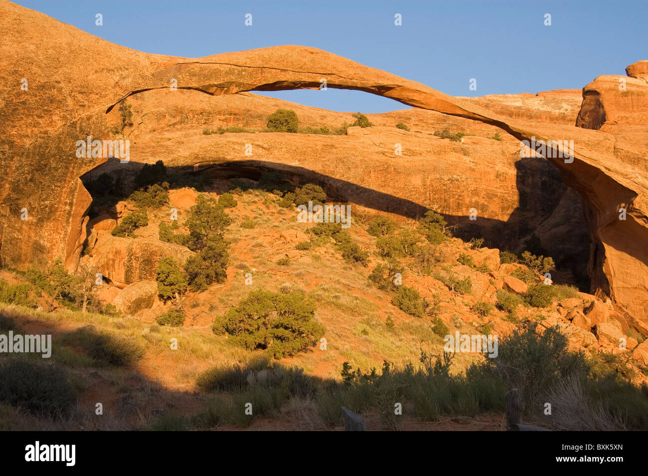 Elk289-1753 Utah, Arches National Park, Devil's Garden, Landscape Arch ...