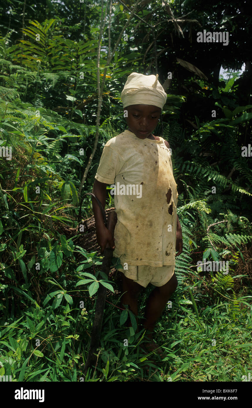 Fang People Of Africa Stock Photos & Fang People Of Africa Stock Images ...