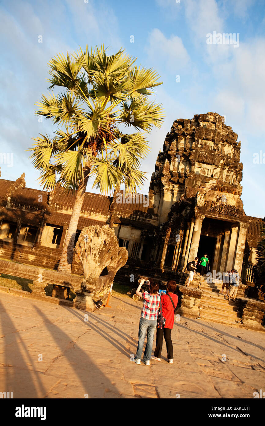 West Gate of Angkor Wat temple Stock Photo - Alamy