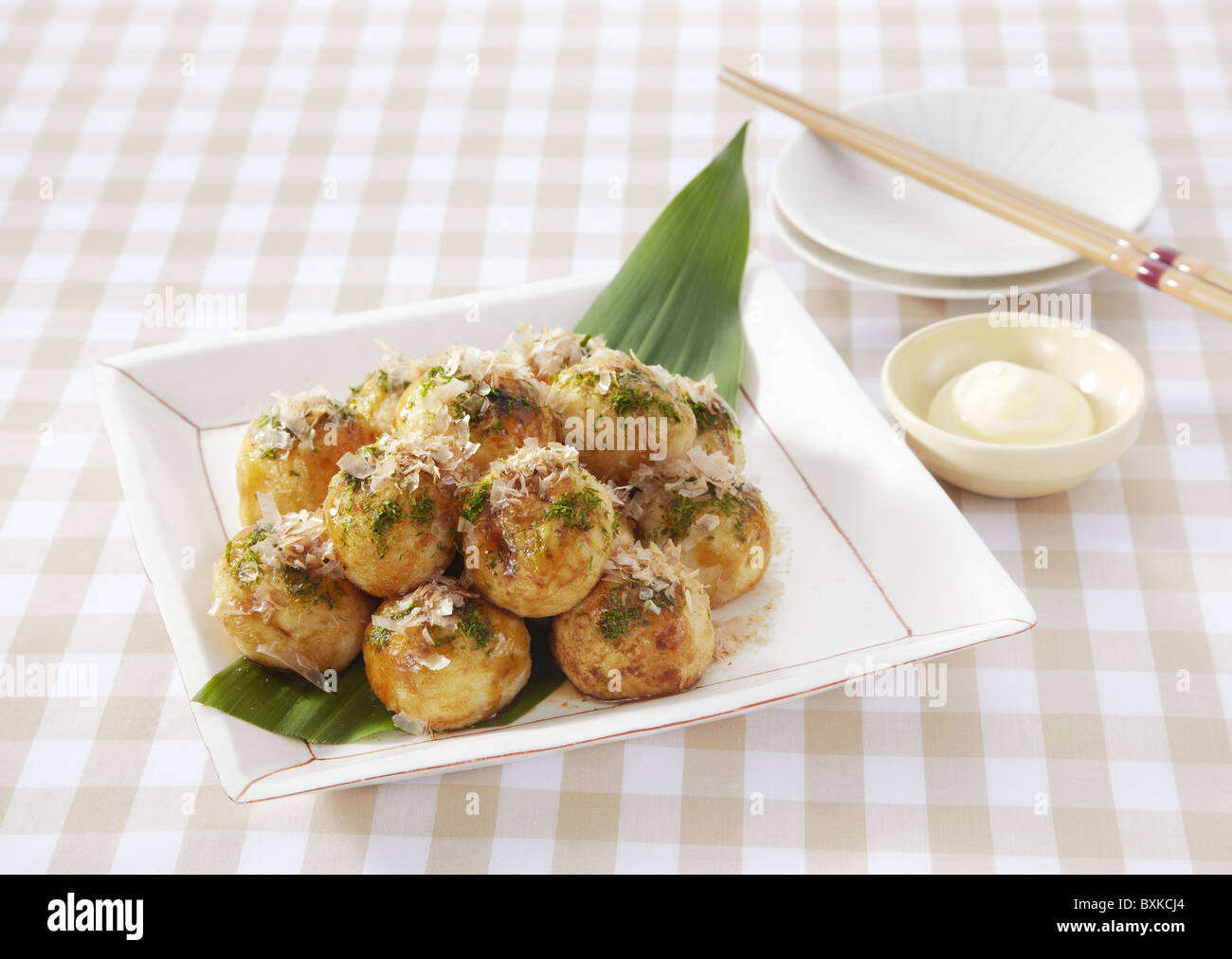 Takoyaki, Japanese octopus dumpling Stock Photo - Alamy