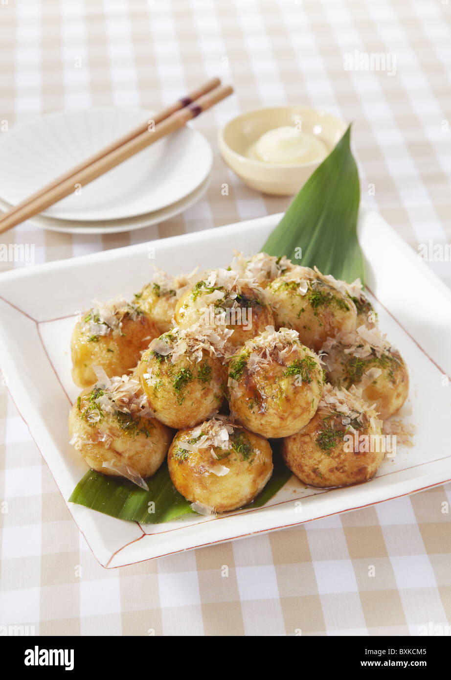 Takoyaki, Japanese octopus dumpling Stock Photo - Alamy