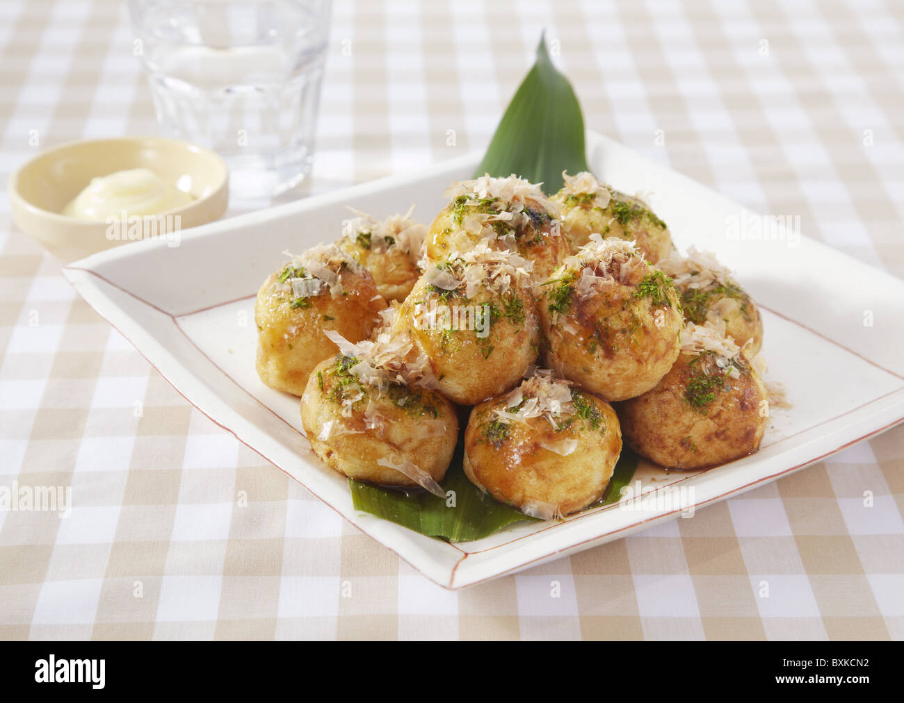 Takoyaki, Japanese octopus dumpling Stock Photo - Alamy