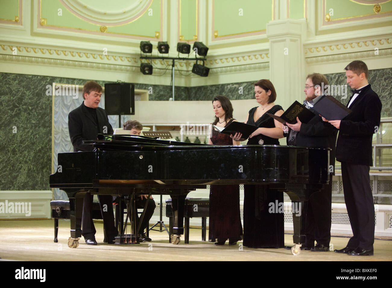 "Peter Ilyich Tchaikovsky. Life and Fate in the songs "- Academic ...