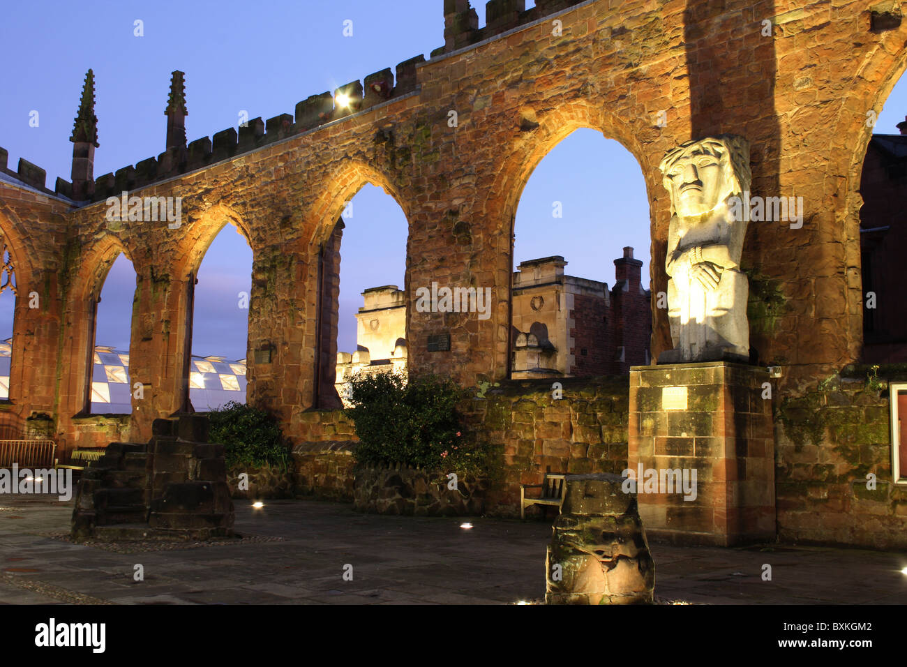 Coventry ruins hi-res stock photography and images - Alamy