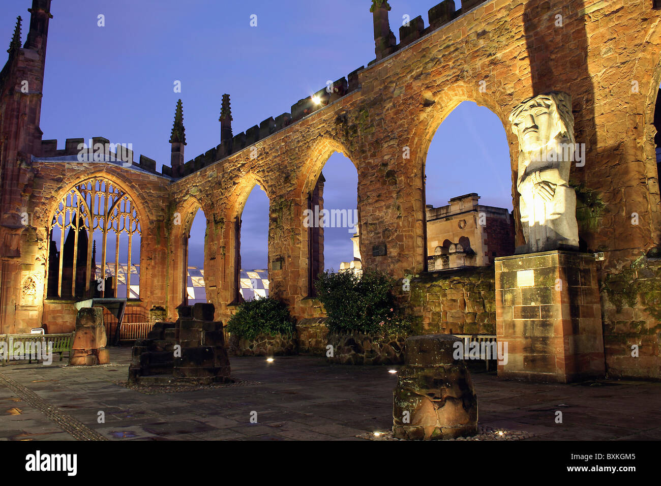Coventry cathedral and old and new hi-res stock photography and images ...