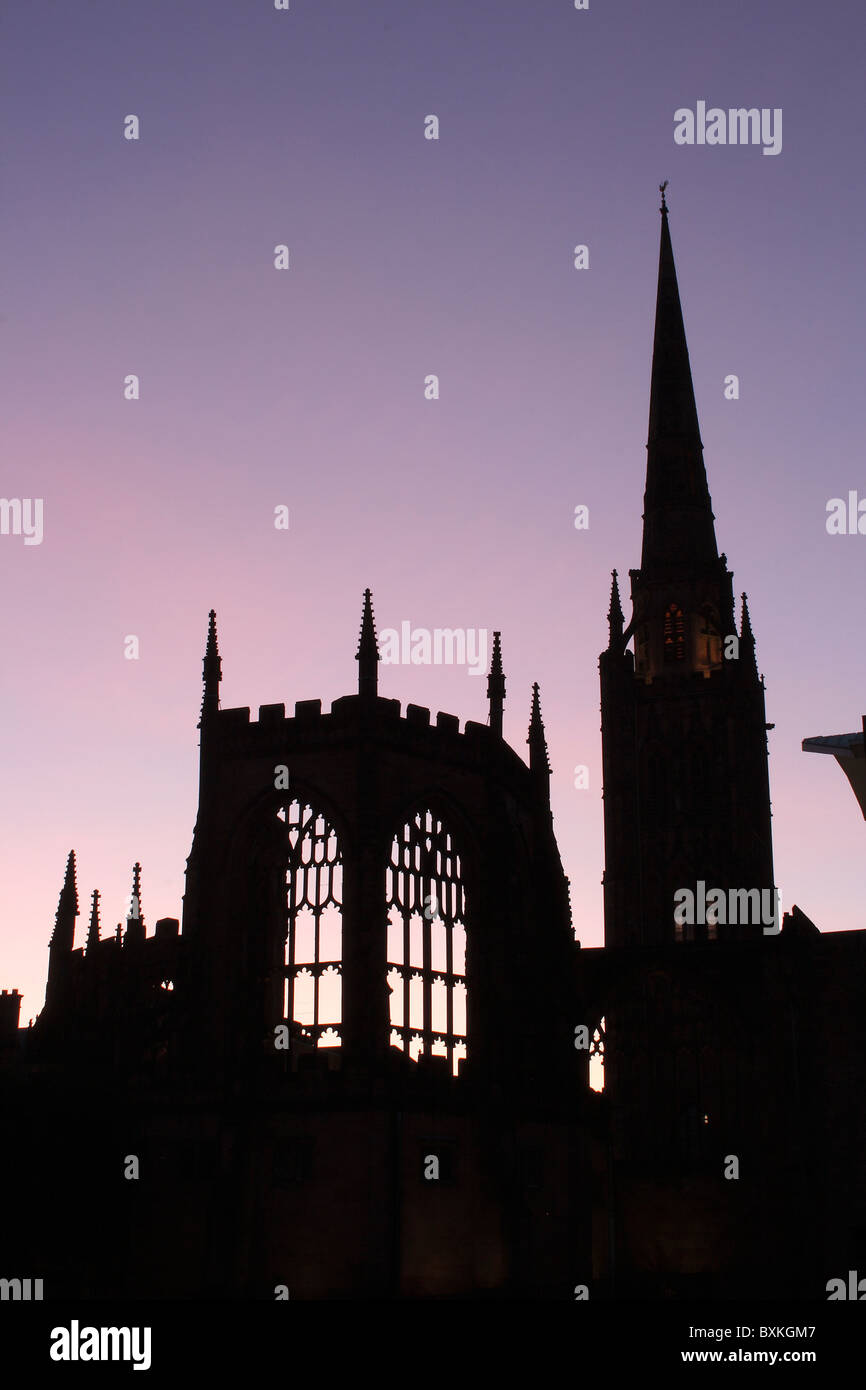 Coventry cathedral at night hi-res stock photography and images - Alamy