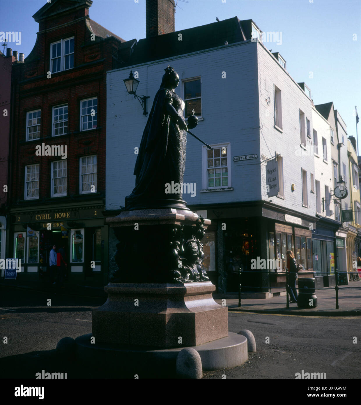 Statue Queen Victoria Windsor England Stock Photo - Alamy
