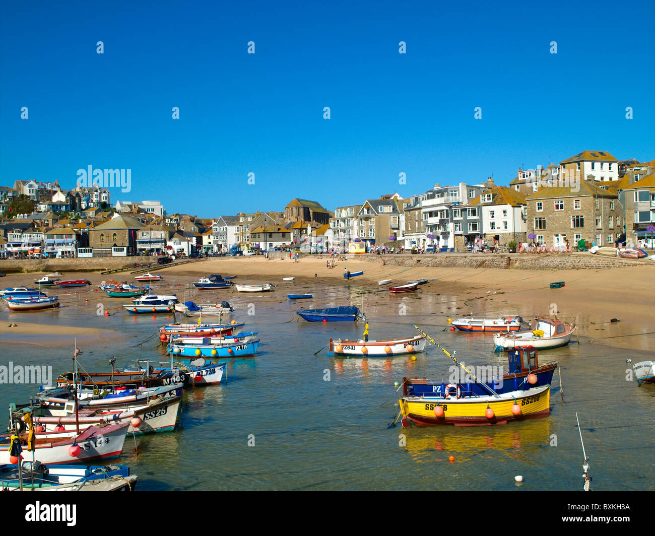 St Ives Fishing Harbour Cornwall Stock Photo - Alamy
