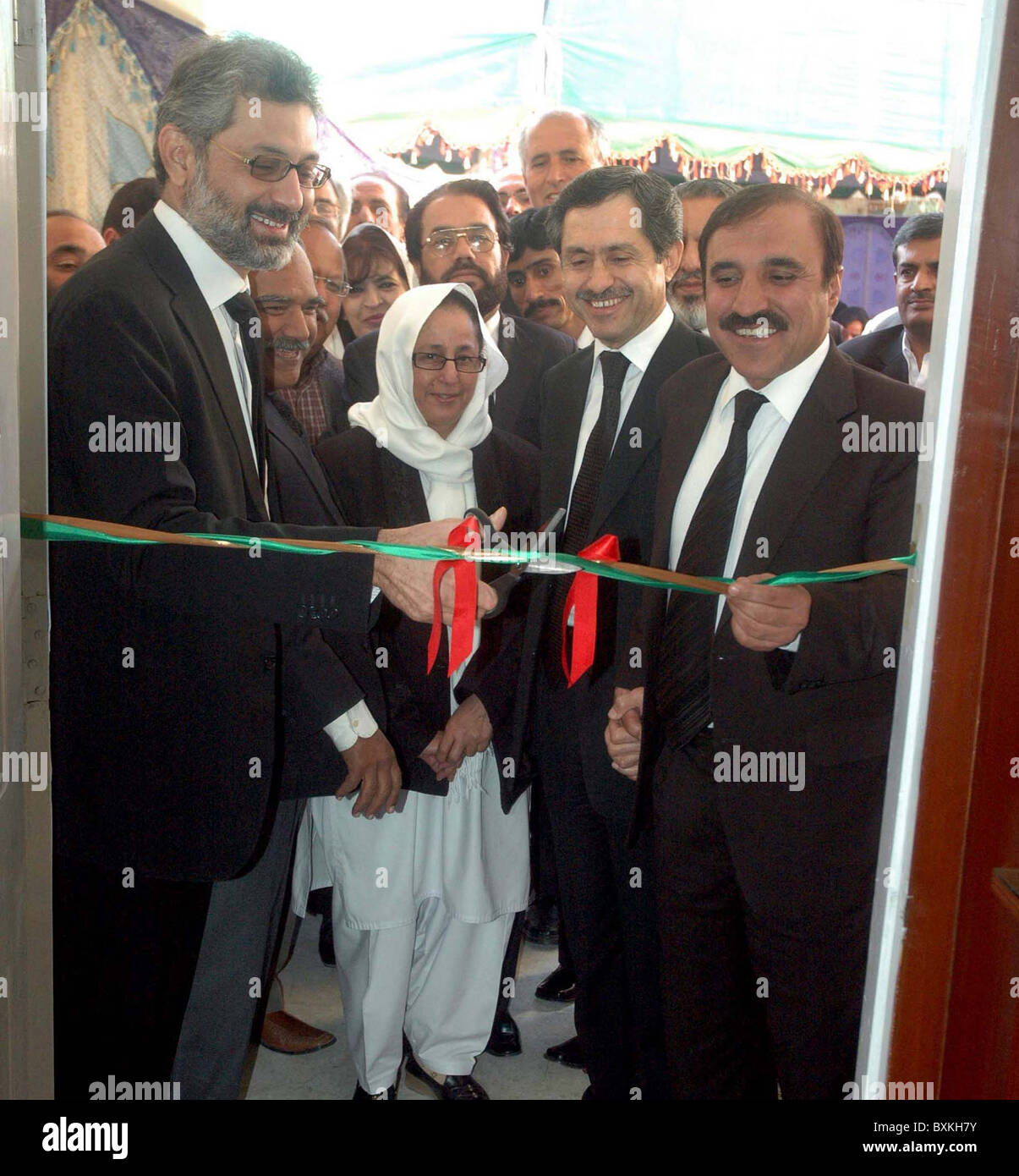 Justice qazi faiz essa hi-res stock photography and images - Alamy