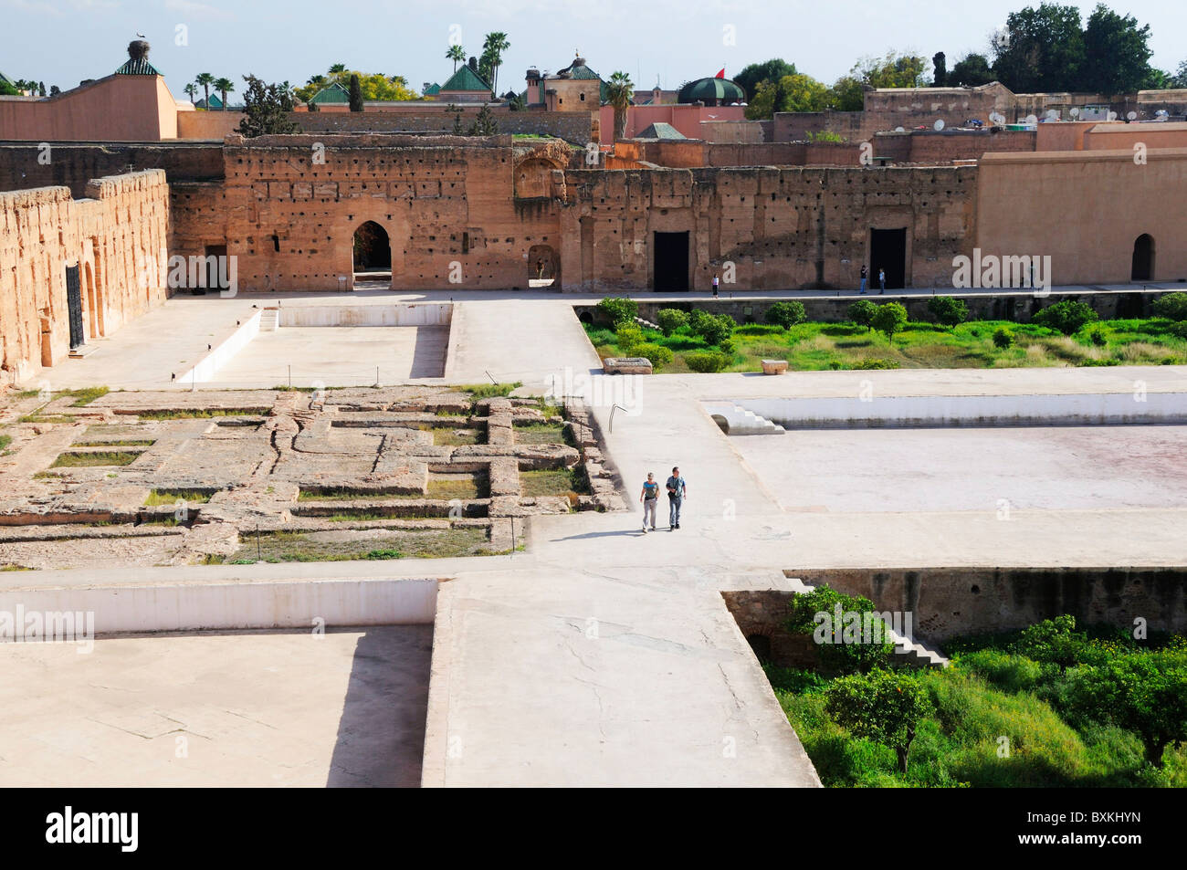 Gardens of royal palace hi-res stock photography and images - Alamy