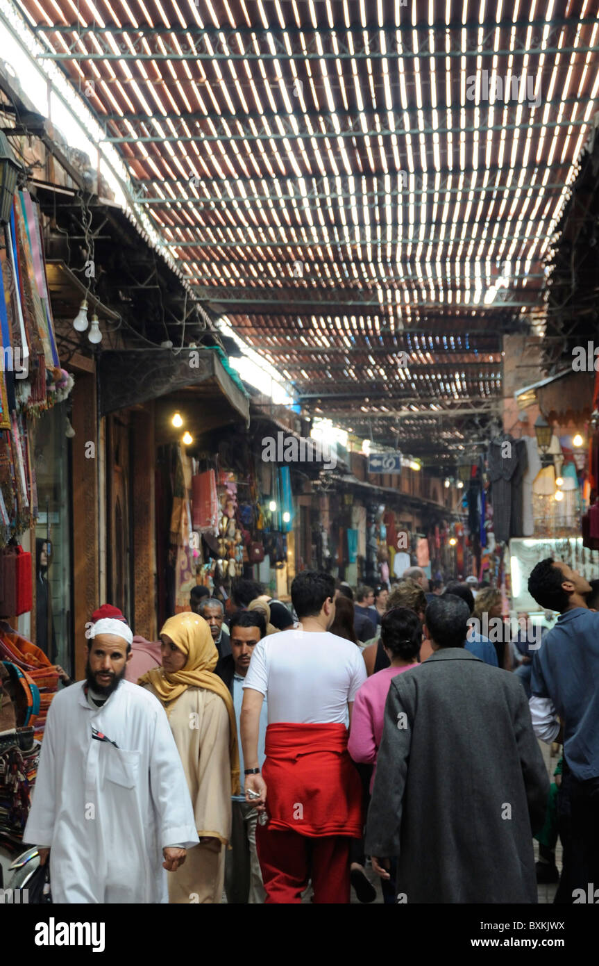 Kissarias hi-res stock photography and images - Alamy