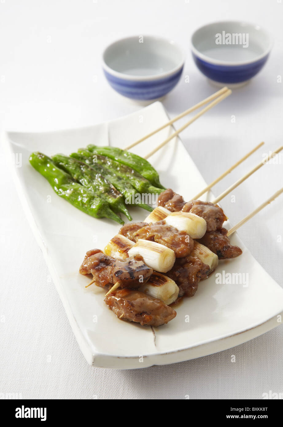 Skewered chicken hi-res stock photography and images - Alamy