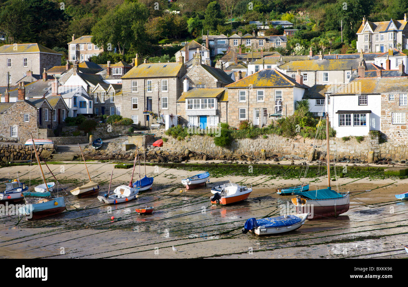 Mousehole boats hi-res stock photography and images - Alamy