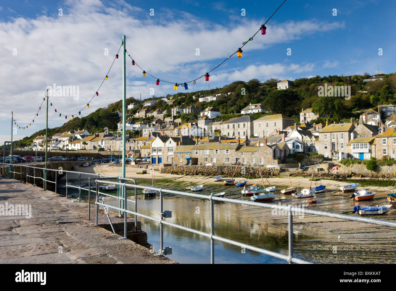 Cornish village of mousehole hi-res stock photography and images - Alamy