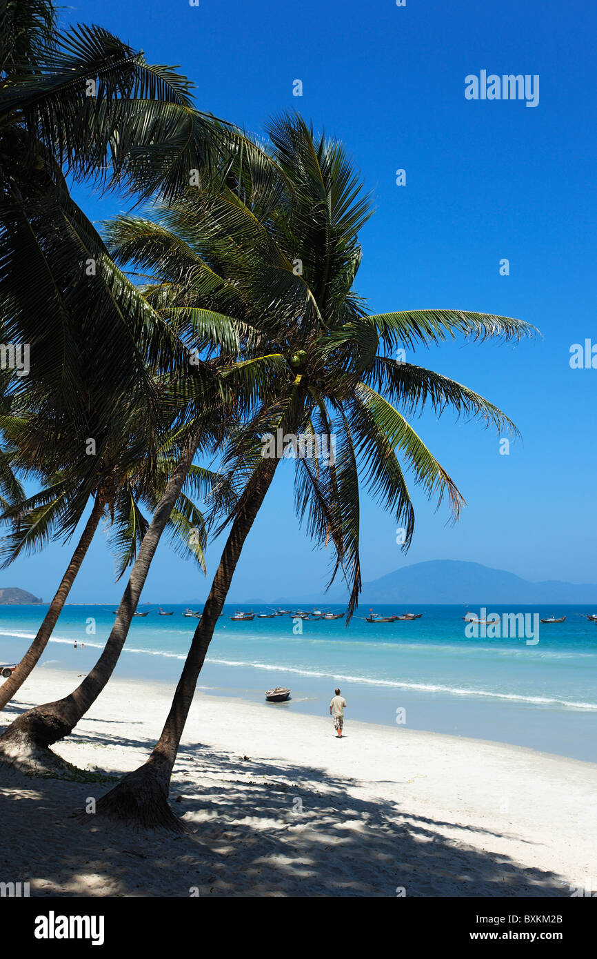 Doc Let Beach, Nha Trang, Khánh Hòa, Vietnam Stock Photo - Alamy