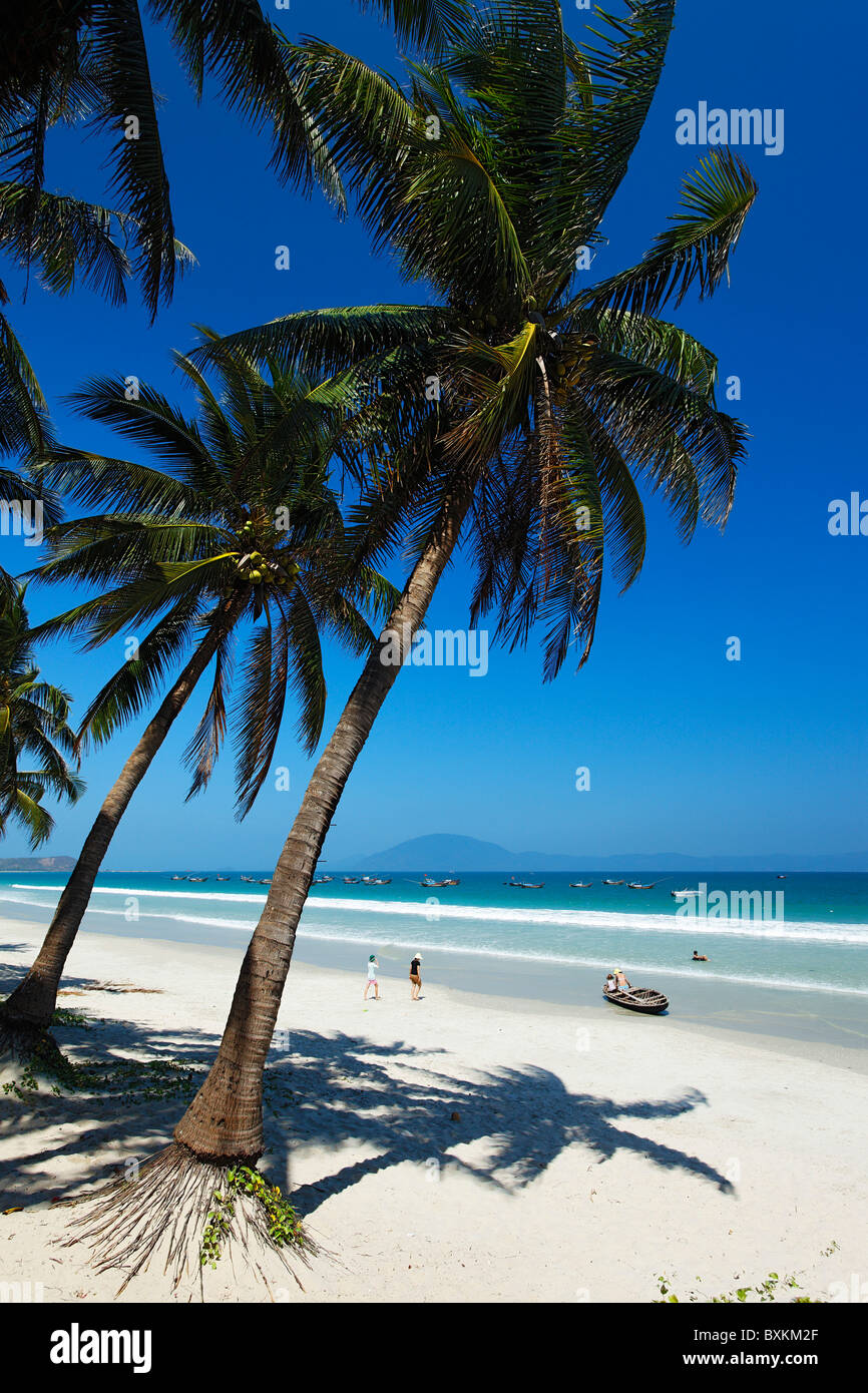 Doc Let Beach, Nha Trang, Khánh Hòa, Vietnam Stock Photo - Alamy