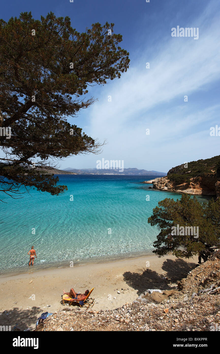 Couple at beach, Mirabello Bay, Crete, Greece Stock Photo - Alamy
