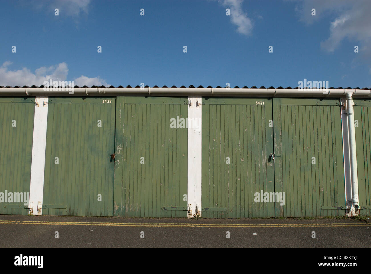 Lock up garages hi-res stock photography and images - Alamy