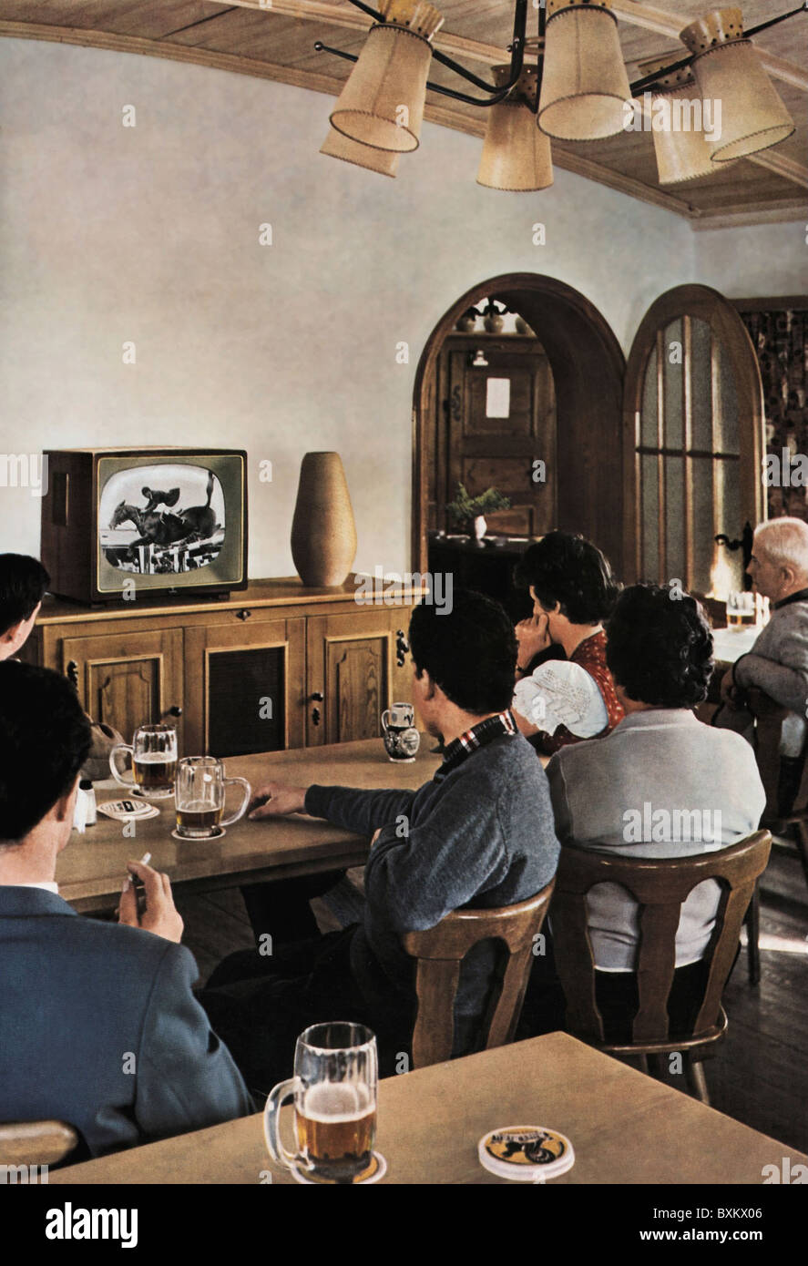 1950s pub hi-res stock photography and images - Alamy