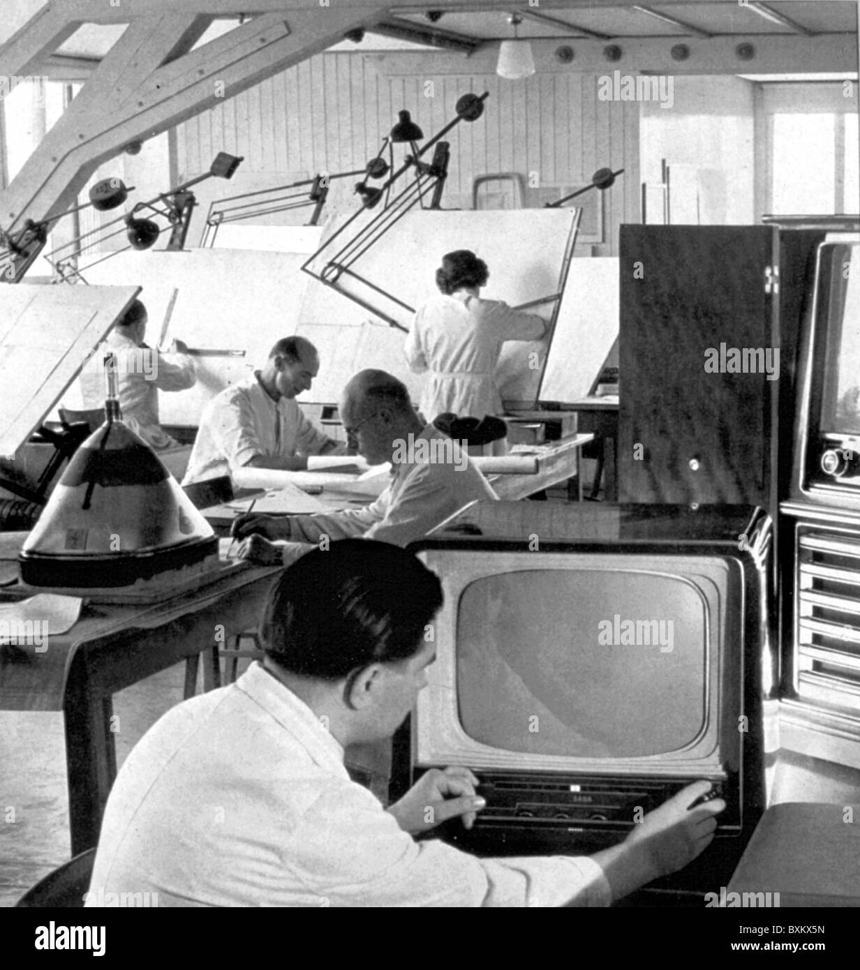 1950's tv sets High Resolution Stock Photography and Images - Alamy