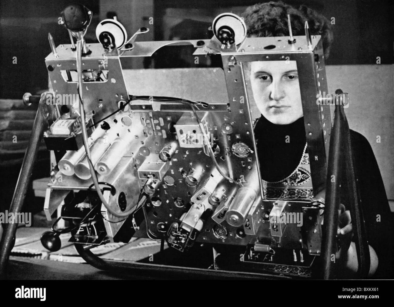 television / broadcast, TV set, production of tv sets, Graetz company ...