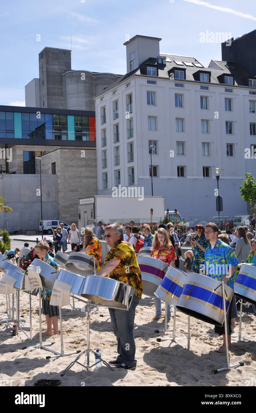 Steel pan band hi-res stock photography and images - Alamy