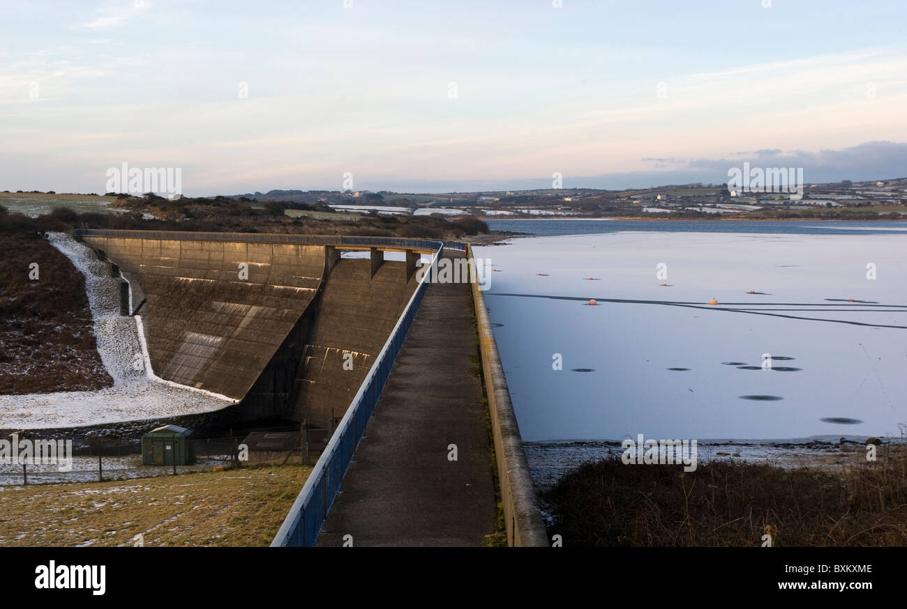 Stithians lake partially frozen Stock Photo - Alamy
