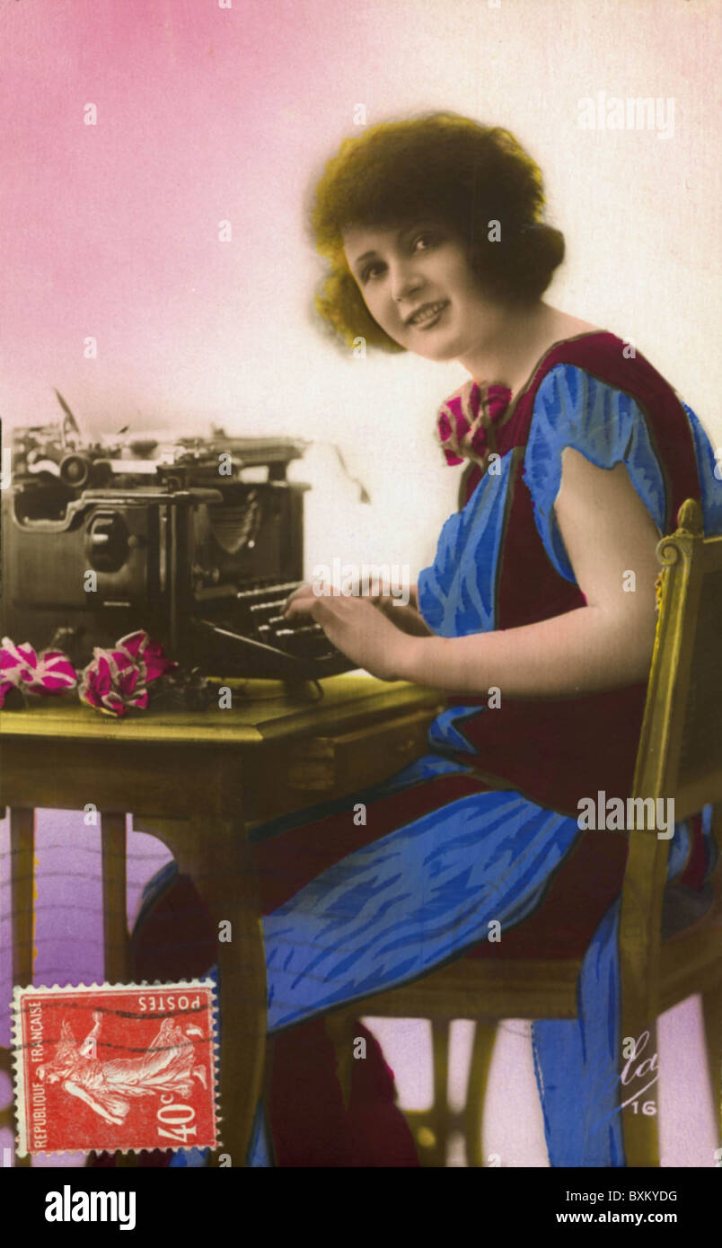 Office typewriters hi-res stock photography and images - Alamy