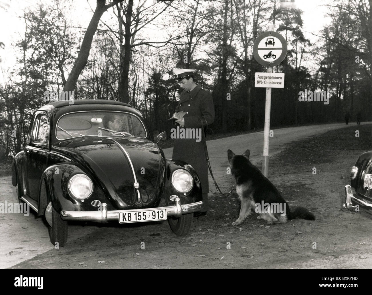 1950s police car hi-res stock photography and images - Alamy