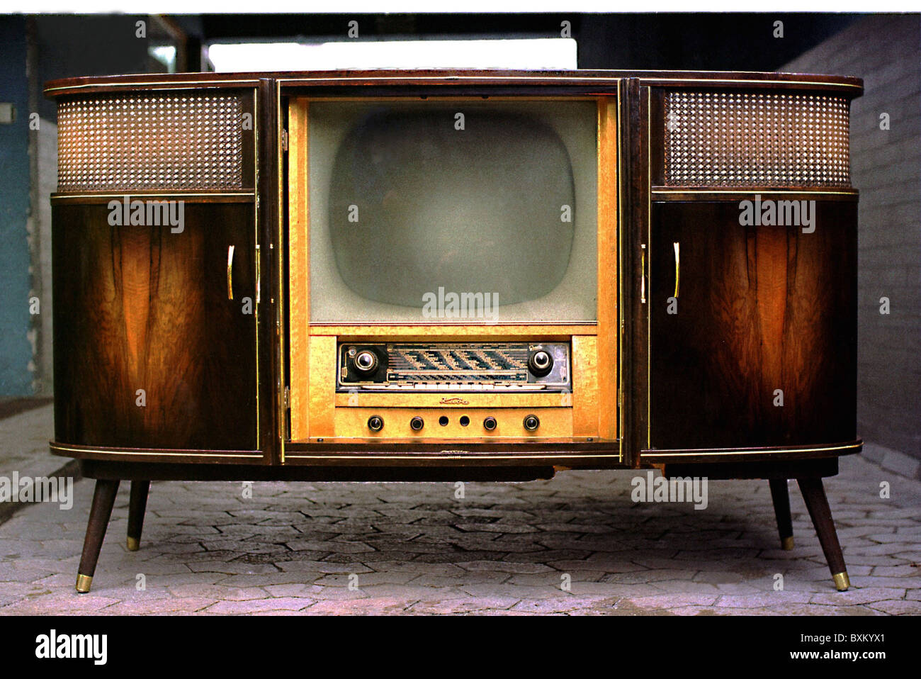 broadcast, radio, radio set "Cuba Toscana 58", Germany, 1957 ...