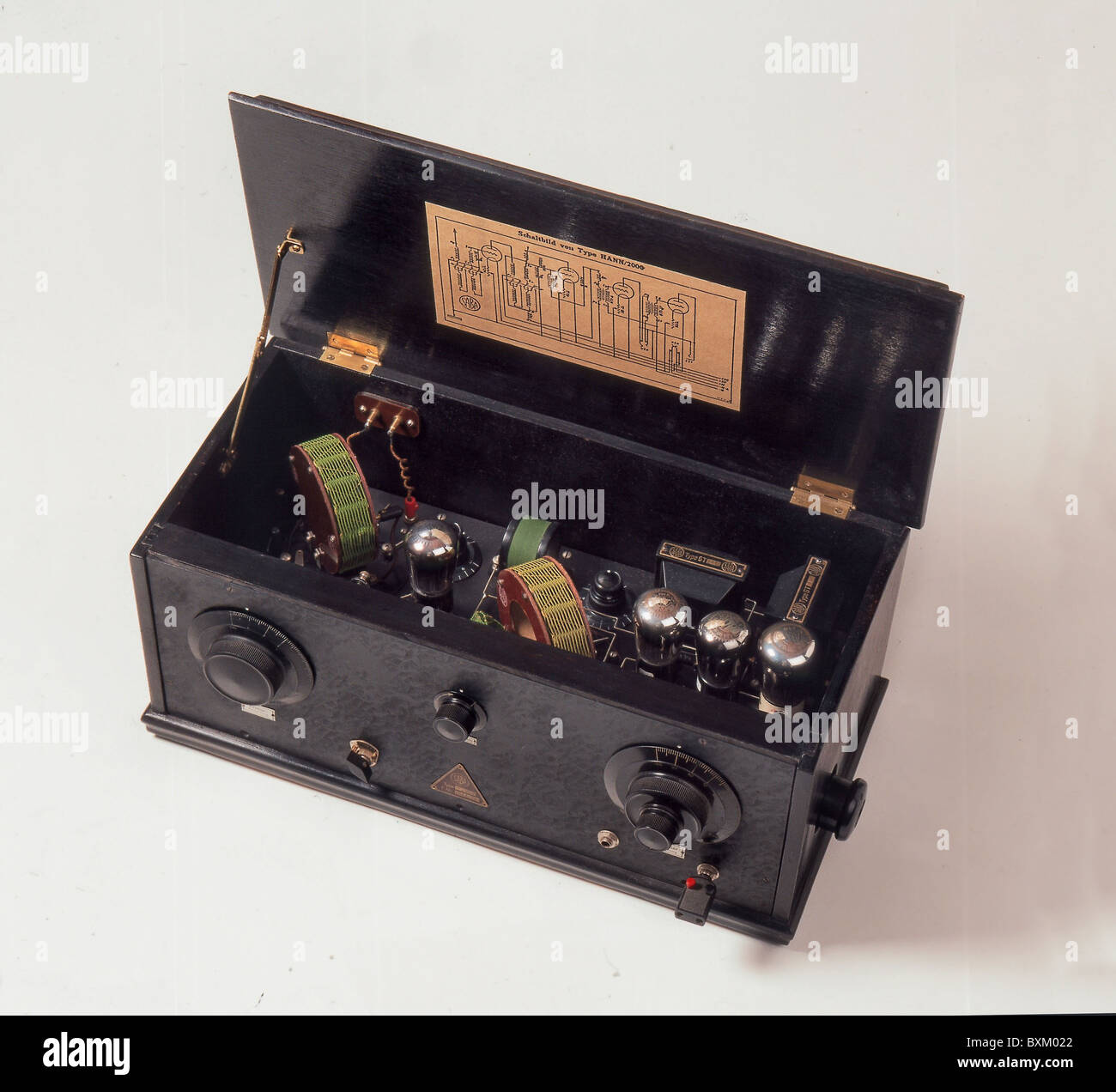 1927 radio hi-res stock photography and images - Alamy