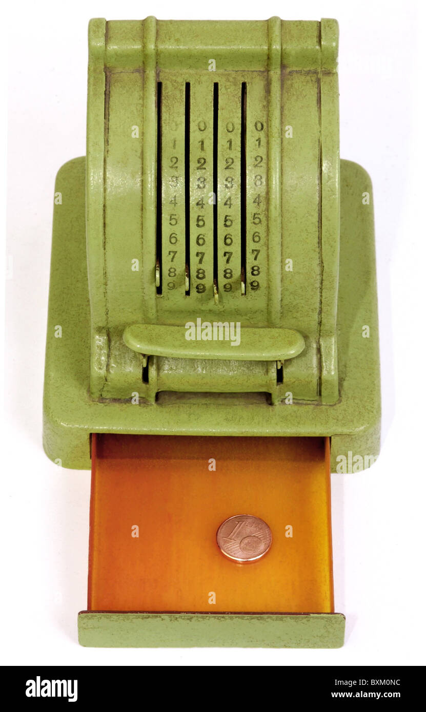Empty cash register 1950s hi-res stock photography and images - Alamy