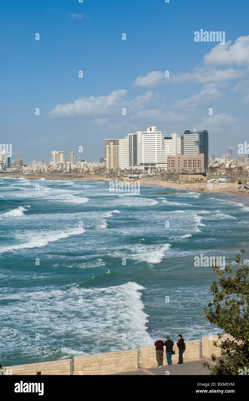 Israel tel aviv downtown skyline hi-res stock photography and images ...