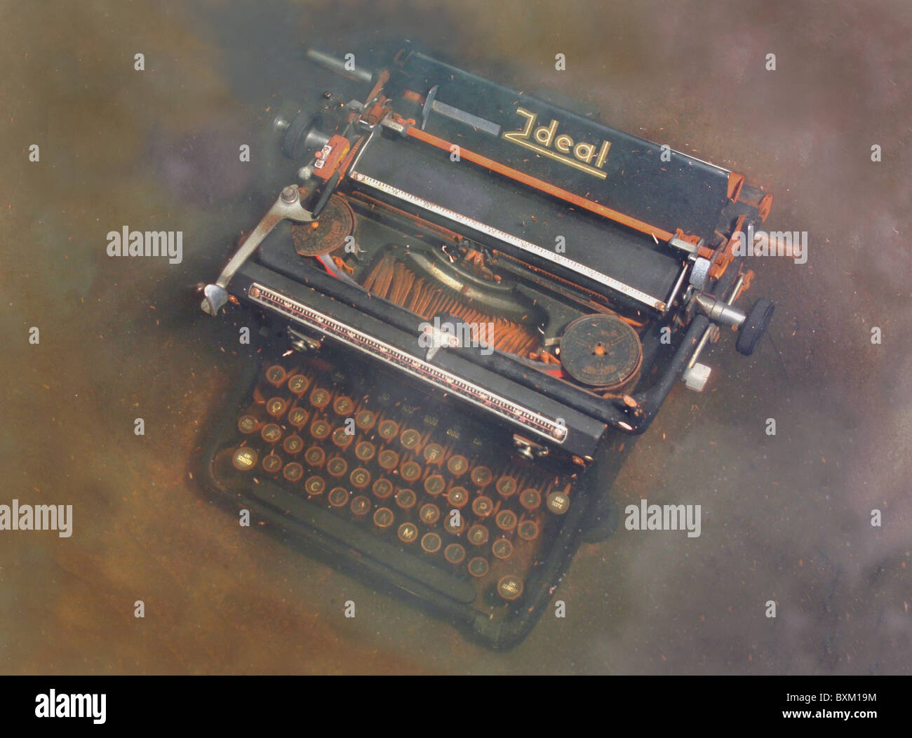 technics, typewriters, old rusty typewriter (typ Ideal, Seidel and ...