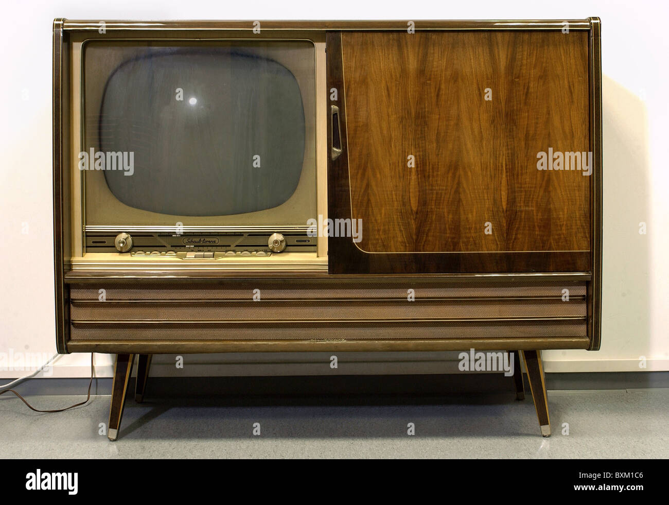 60's tv sets hi-res stock photography and images - Alamy 60's tv sets hi-res stock photography and images - Alamy