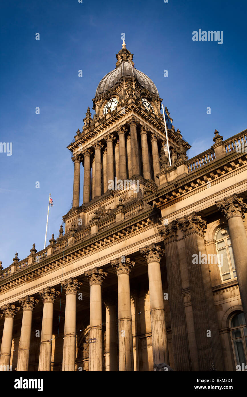 UK, England, Yorkshire, Leeds, Headrow, Leeds Town Hall, designed by ...