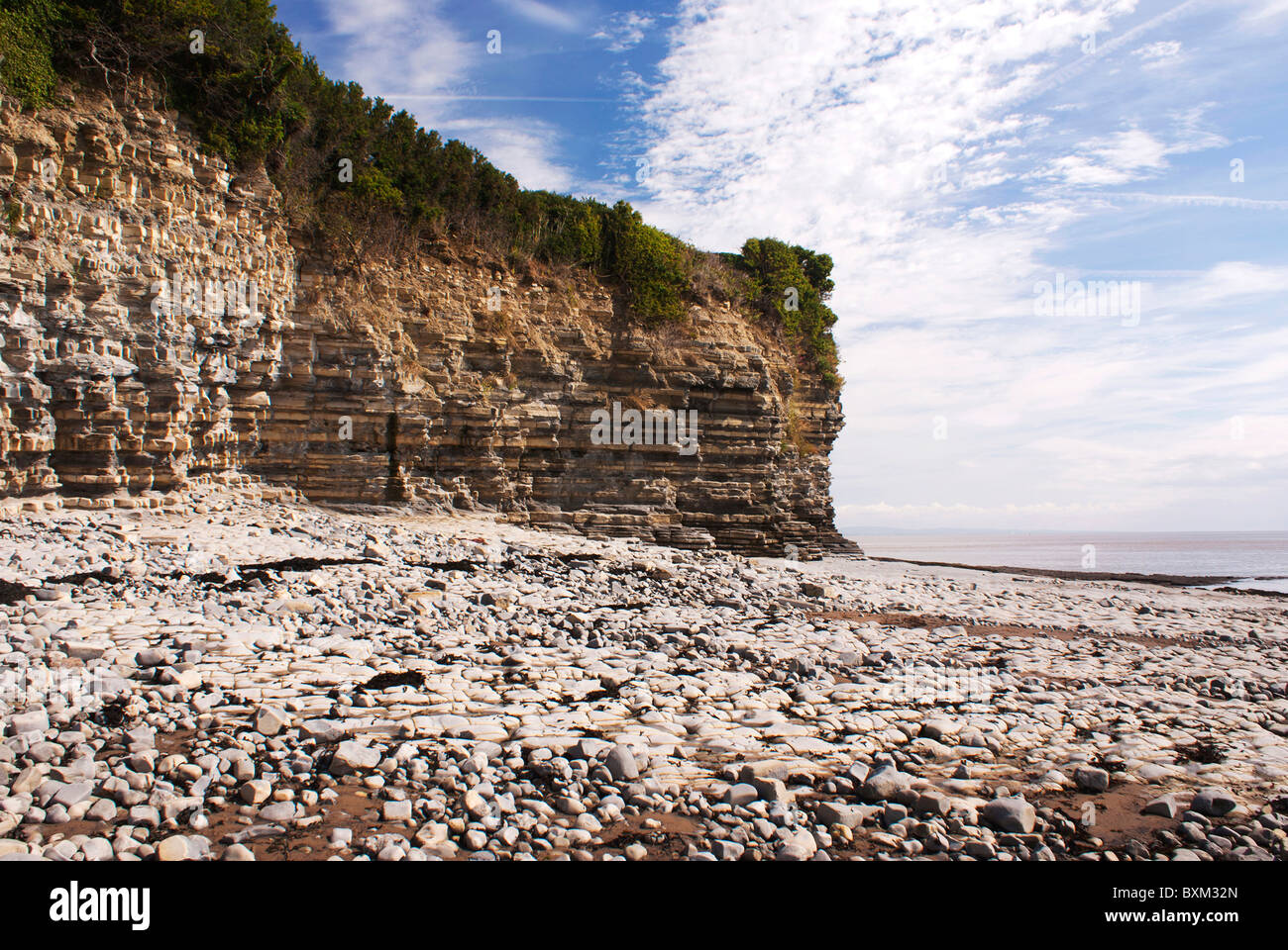 Limestone at beach hi-res stock photography and images - Alamy