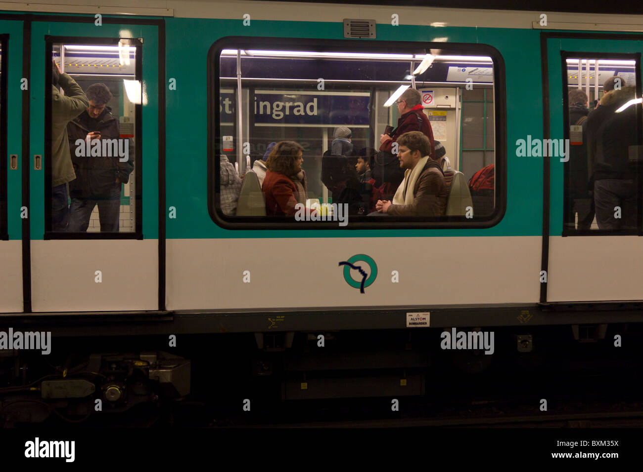 Train travel and paris hi-res stock photography and images - Alamy