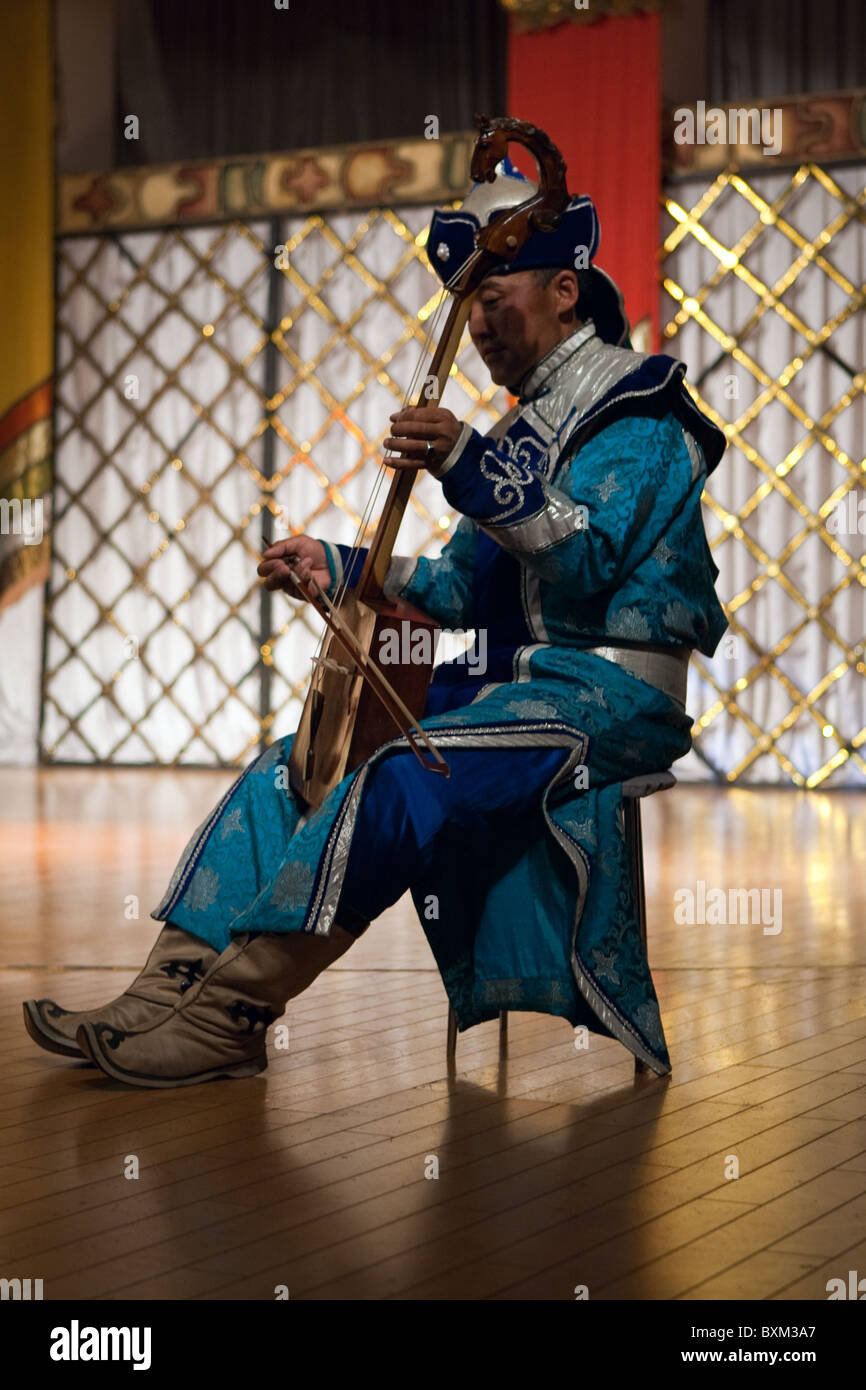 Mongolian musical instrument hi-res stock photography and images - Alamy