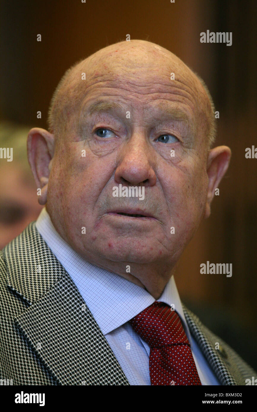 Soviet cosmonaut aleksey leonov hi-res stock photography and images - Alamy