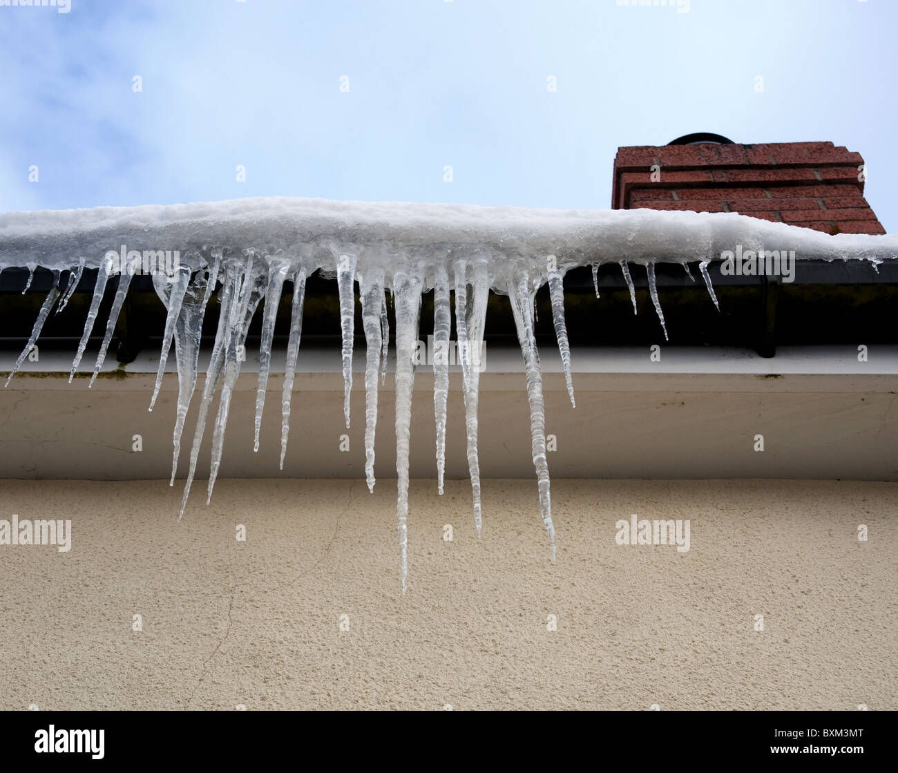 Covered roof snow icicles hi-res stock photography and images - Alamy