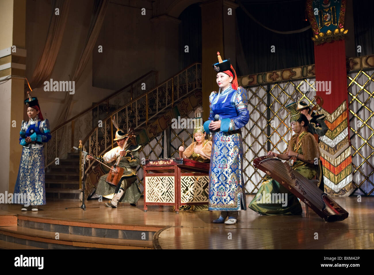 Traditional mongolian musical instrument hi-res stock photography and ...