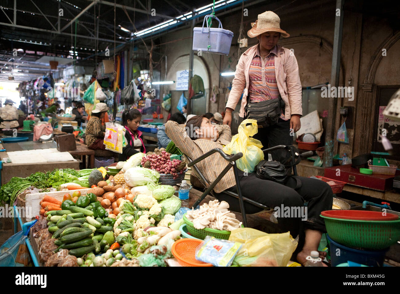 Food stall inside the Psar Chas market Stock Photo - Alamy
