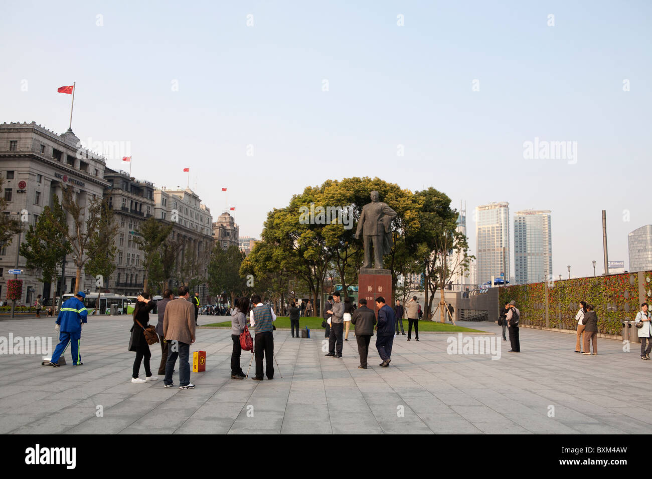 Shanghai people square hi-res stock photography and images - Alamy