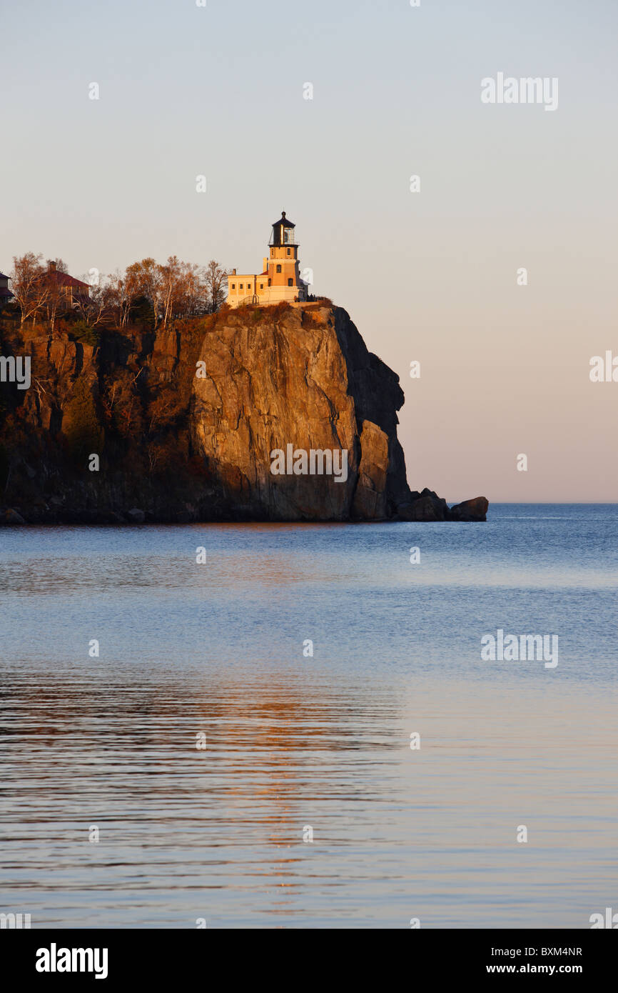 Late afternoon view of Split Rock lighthouse on Lake Superior ...