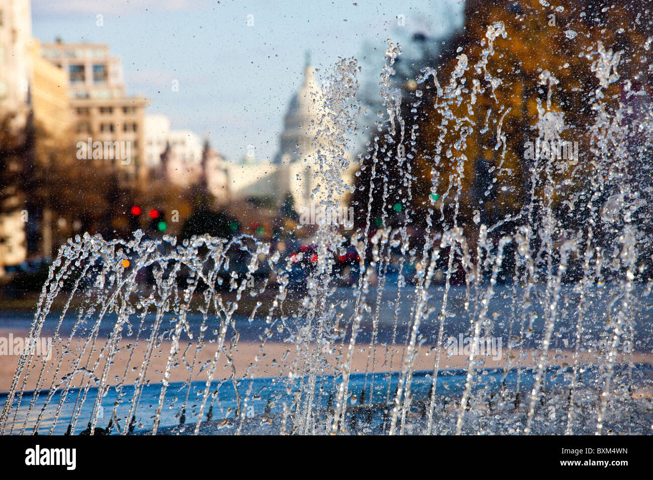 Water fountain in washington dc hi-res stock photography and images - Alamy